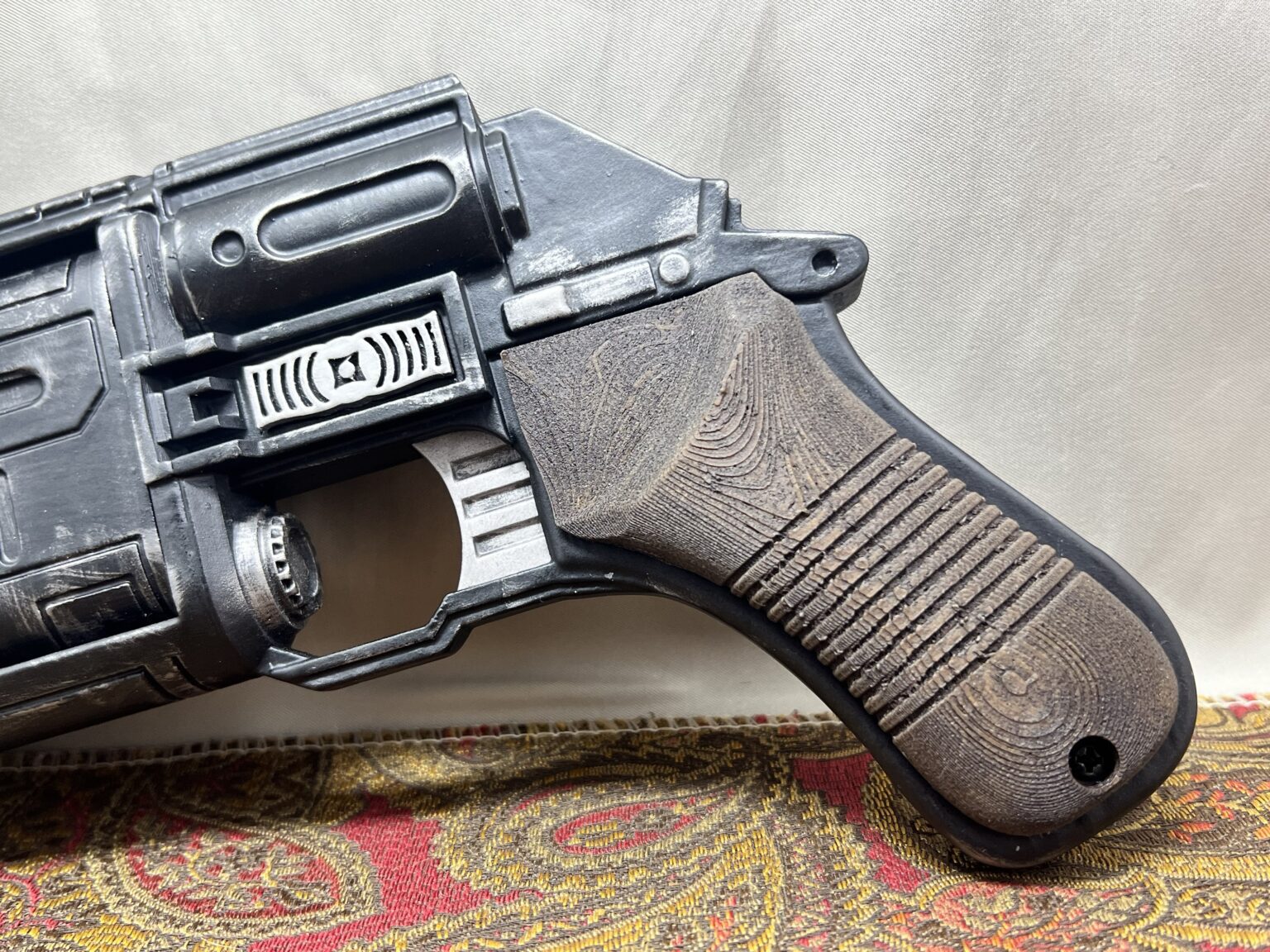 Cassian Andor Blaster Replica – Bryar MW-20 Prop Gun